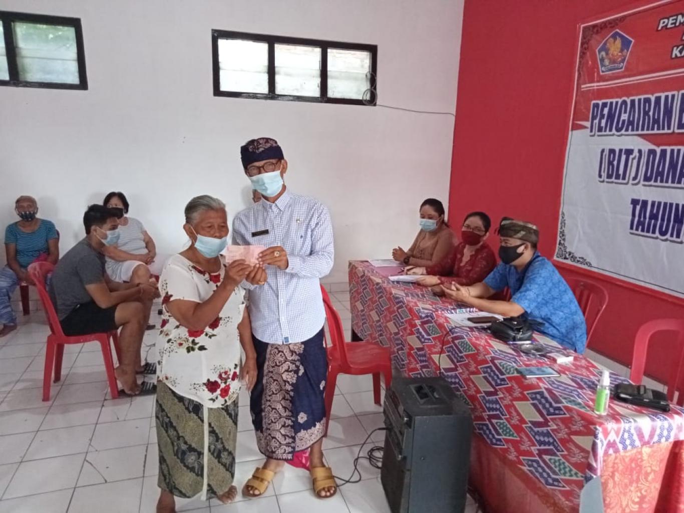 Pembagian BLT Dana Desa Tahap II - Pemerintah Desa Bubunan - Website ...